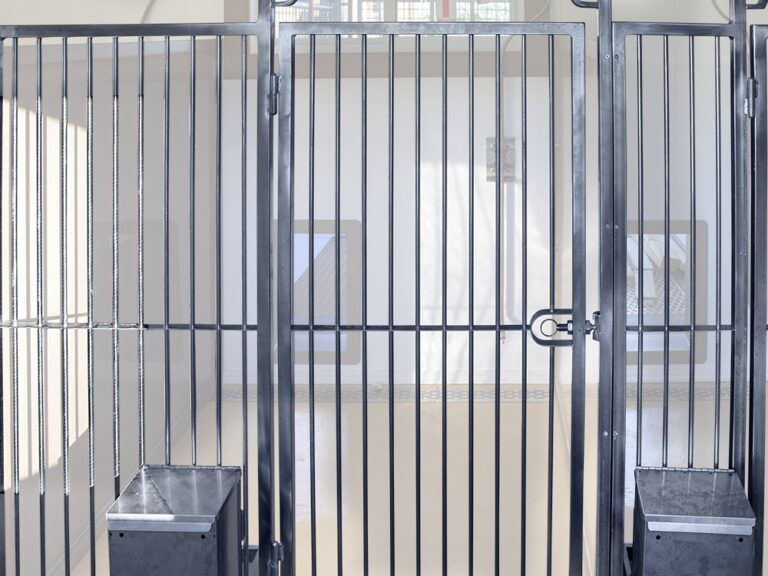 Powder Coated Aluminum Kennel Panels | Backyard Pet Supplies